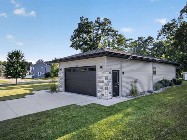 5211 Falcon Way