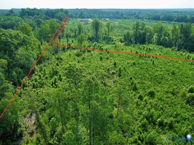 5211 Indian Oak Rd, Crewe, VA 23930