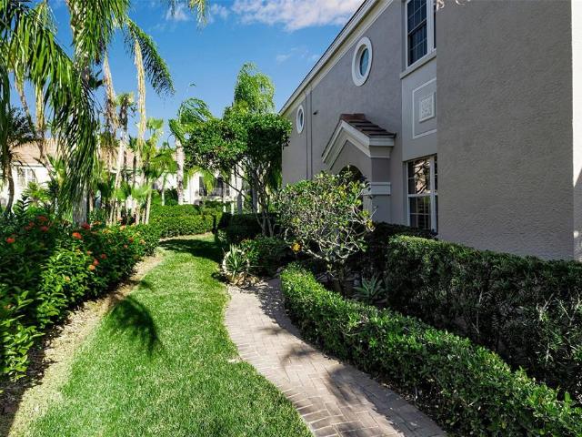 5211 Parisienne Pl, Unit 101, Sarasota, FL 34238 | MLS #A4676