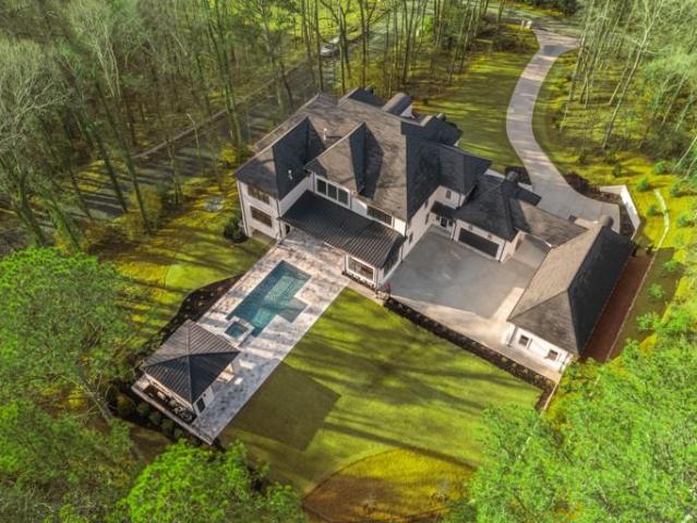 5211 Powers Ferry Rd NW, Sandy Springs, GA 30327 | MLS #7721 | Compass