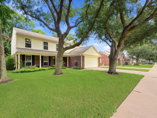 5211 Spring Circle Drive