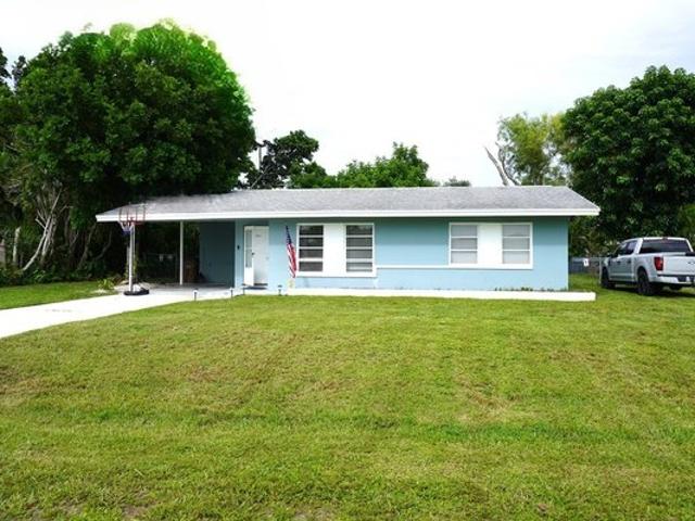 5211 Tower Dr, Cape Coral, FL 33904