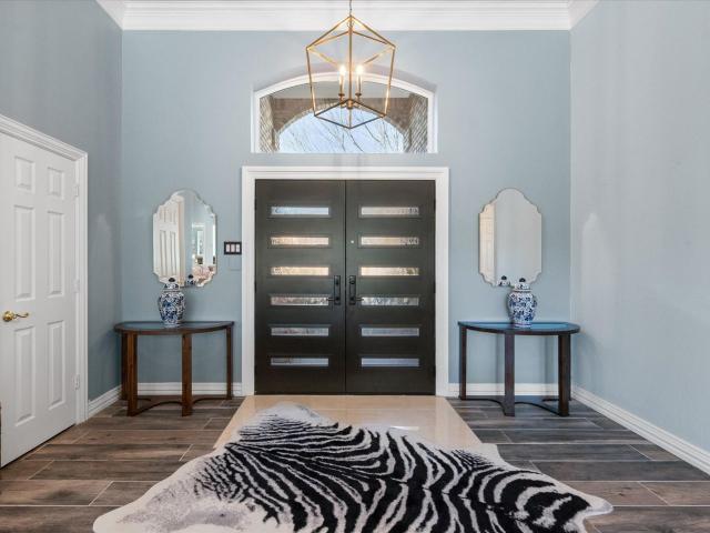 5211 Vicksburg Drive, Arlington, US, TX