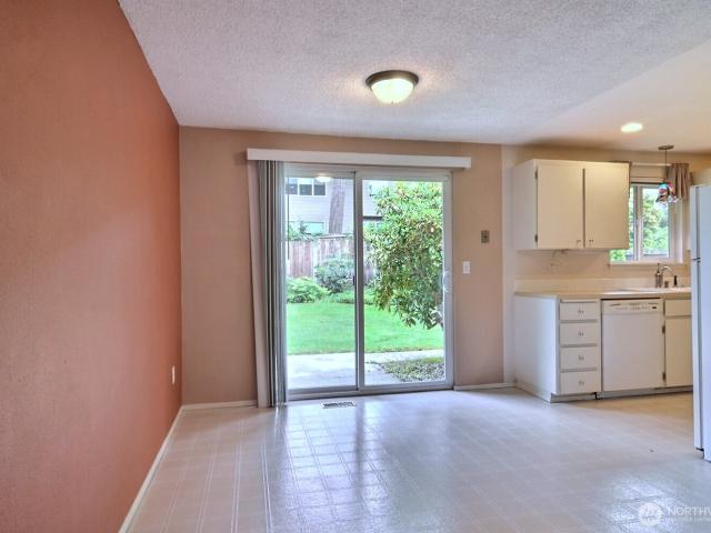 5211 53rd Street W
