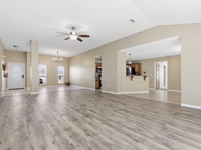 5212 Moore Loop, Crestview, FL 32536