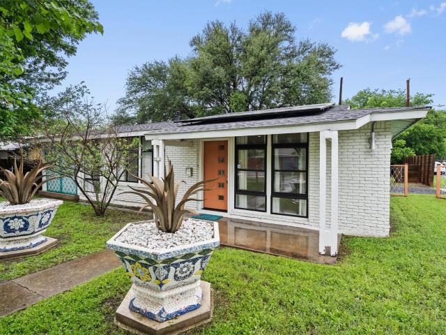 5212 Berkman Dr