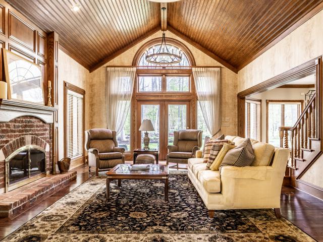 5212 Carrington Cir, Carmel, IN 46033 | MLS #22098 | Compass