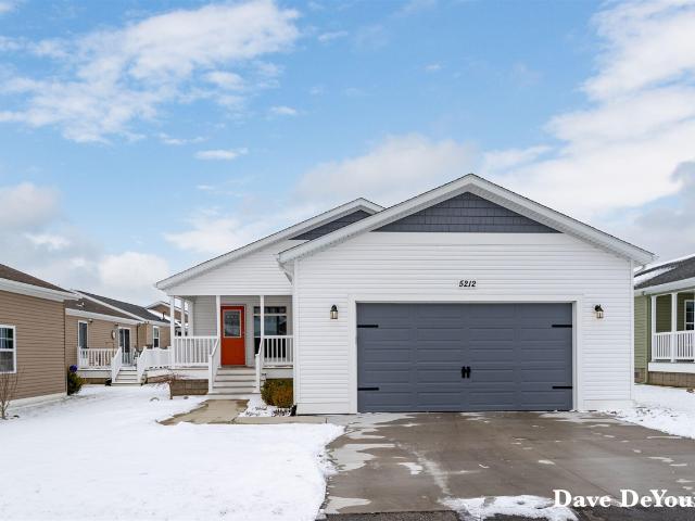 5212 E Scenic Turn Lane