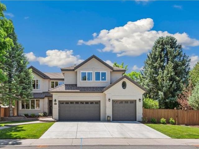 5212 S Geneva St, Englewood, CO 80111