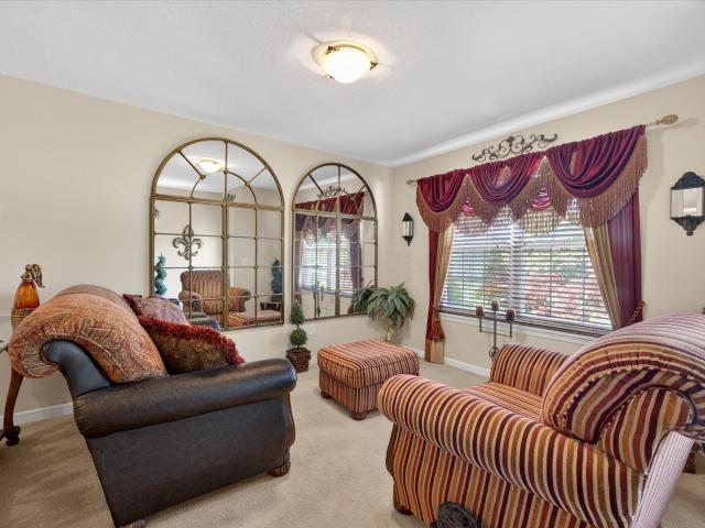 5212 W Bedrock Road