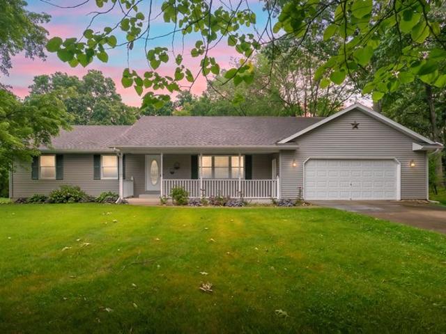 52135 Nancy Ln, Three Rivers, MI 49093