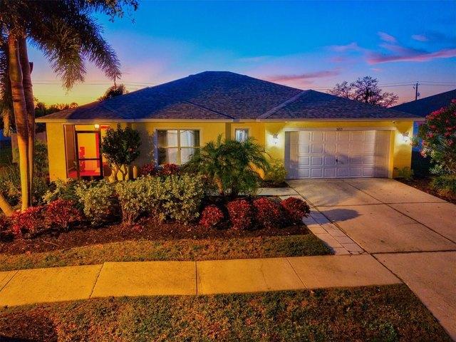 5213 Moon Shell Dr, Apollo Beach, FL 33572