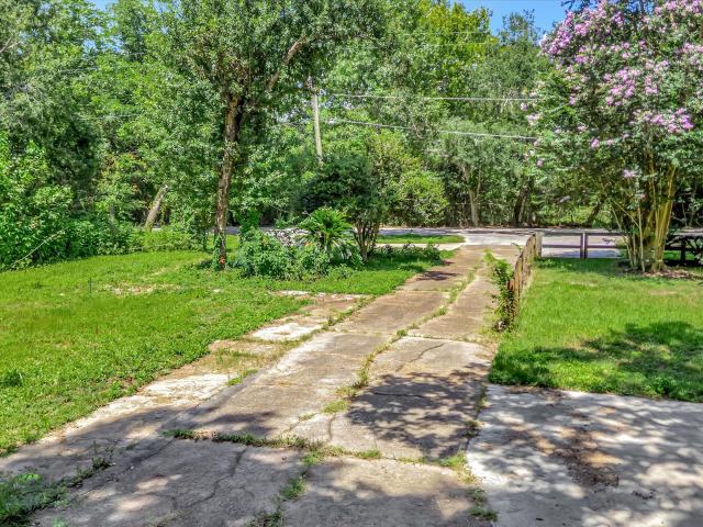 5213 Palm Drive