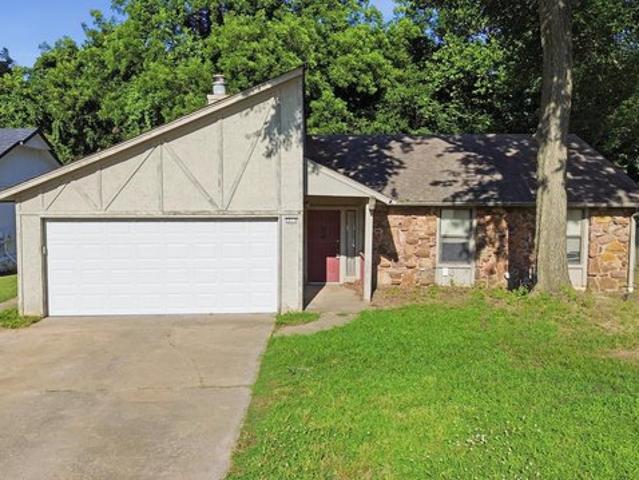 5213 S Lions Ave, Broken Arrow, OK 74011