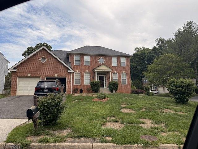 5213 Whisper Willow Dr, Fairfax, VA 22030