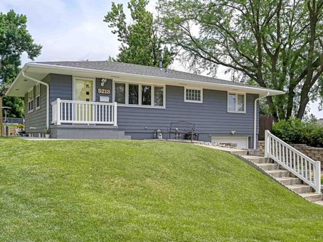 5213 Windsor Ave, Sioux City, IA 51106