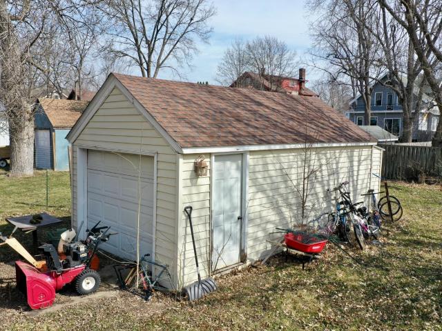 521 7th St SW, Willmar, MN 56201 | MLS #7046 | Compass
