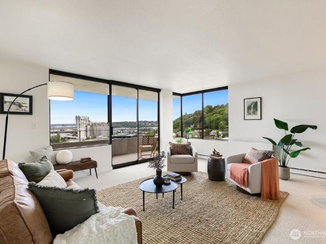 521 5th Avenue W # 805