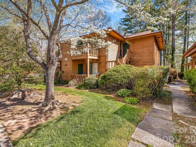 521 Courtwood Ln Apt 8, Hendersonville, NC 28739