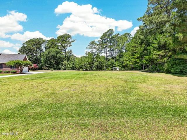 521 Carriage Ln, Jacksonville, NC 28540