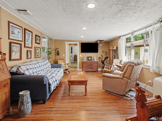521 Cherokee Bend