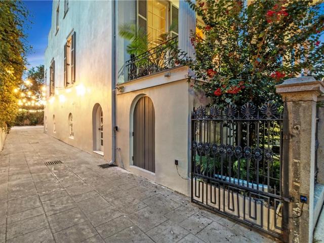 521 Dauphine Street