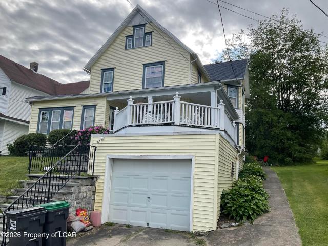 521 Delaware Street