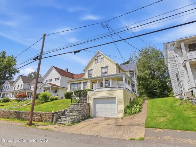 521 Delaware Street