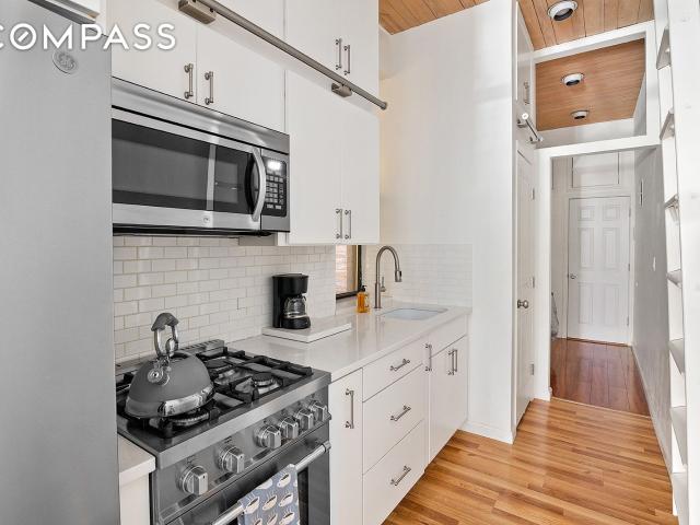 521 E 83rd Street 1W