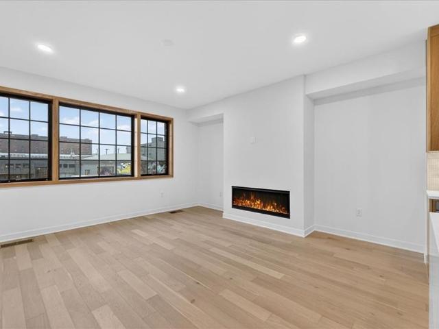 521 E 19th St, Kansas City, MO 64108 | MLS #2604