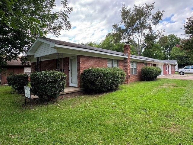 521 E J St, Russellville, AR 72801
