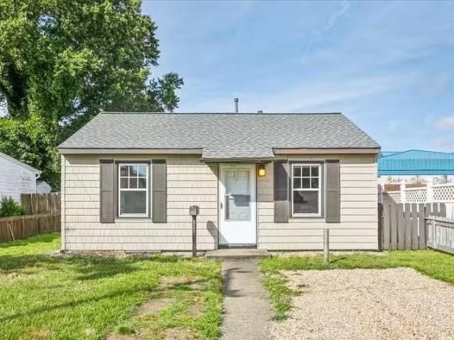 521 Ford Road 1 521 Ford Rd