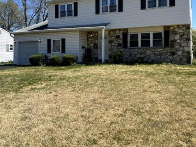 521 Fisher Ln, Warminster, PA 18974