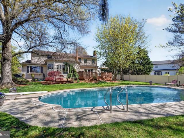 521 Kings Drive