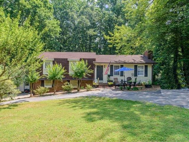 521 Oakdale Rd, Canton, GA 30114