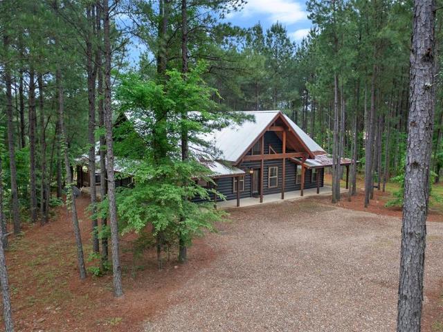 521 Lost Creek Trail