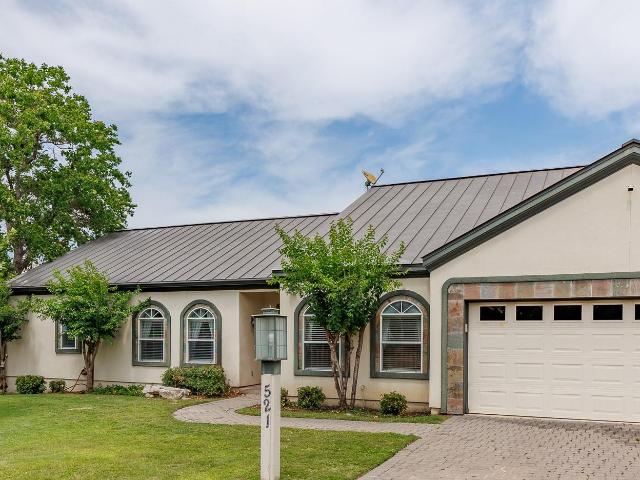 521 Lucy Ln