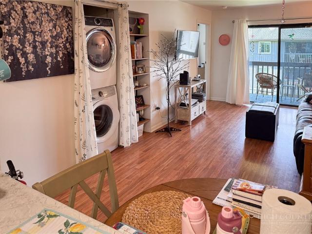 521 Meadowview Drives B301