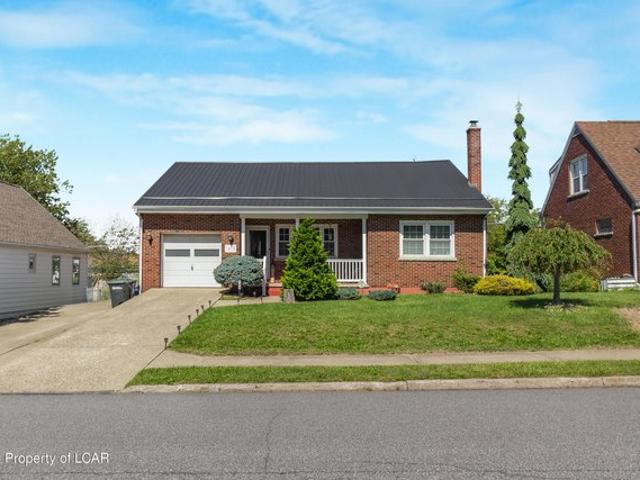 521 Muir Ave, Hazleton, PA 18201