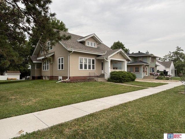 521 N 6th St, Seward, NE 68434