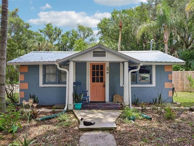 521 S 9th St, Crescent City, FL 32112
