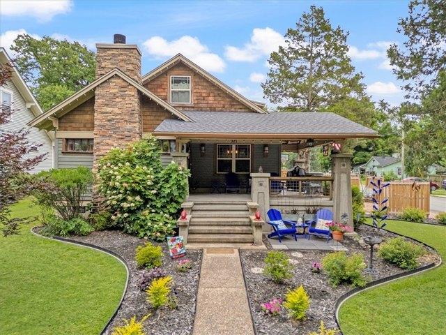 521 S College St, Siloam Springs, AR 72761