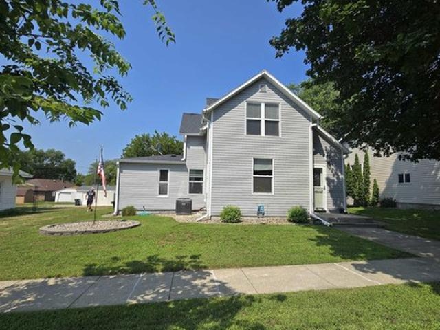 521 S Monitor St, West Point, NE 68788