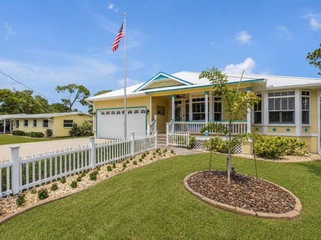 521 S Peninsula Ave, New Smyrna Beach, FL 32169