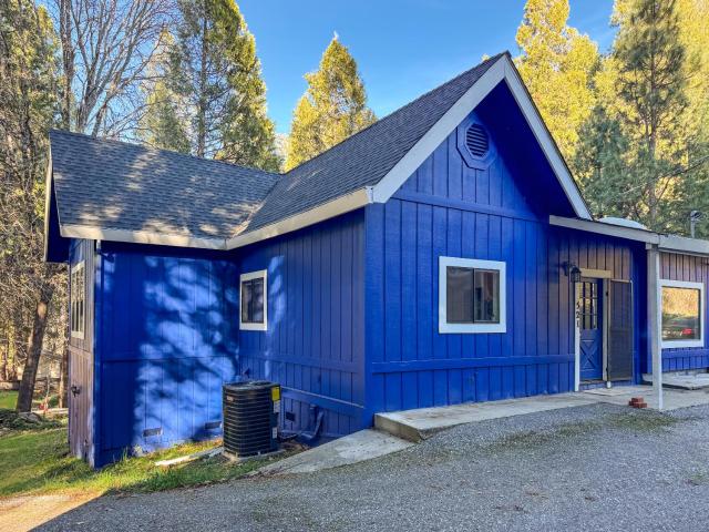 521 Silva Ave, Nevada City, CA 95959 | MLS #226008 | Compass