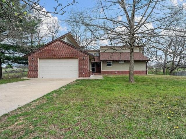 521 Spring Cliff Dr, Rogers, AR 72756