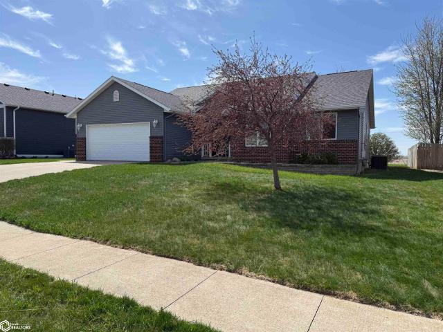 521 Summit Drive