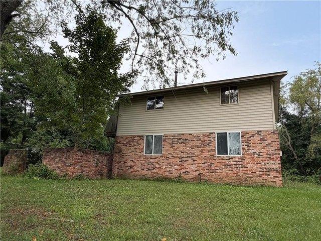 521 Parker Rd, Sarver, PA 16055