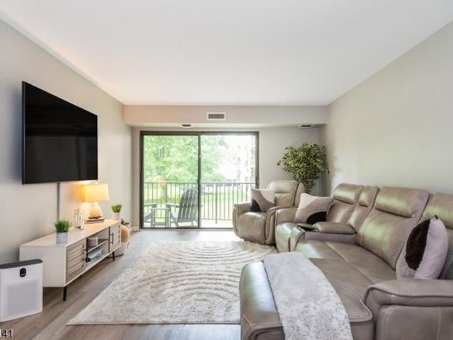 521 Piermont Ave Apt 119, River Vale, NJ 07675