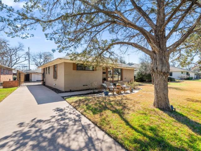 521 Ridgedale Drive